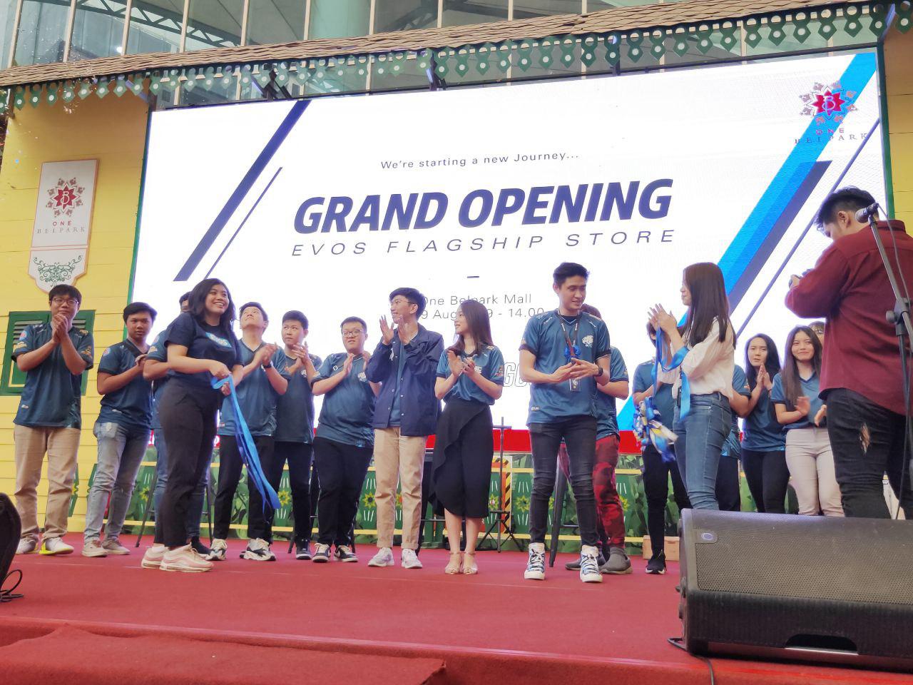 EVOS Esports Membuka Flagship Store Pertama di Jakarta Sebaga Bukti ...